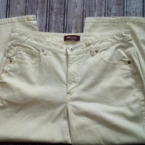 Lee | Jeans | Lee Yellow Denim Capris 4 M | Poshmark